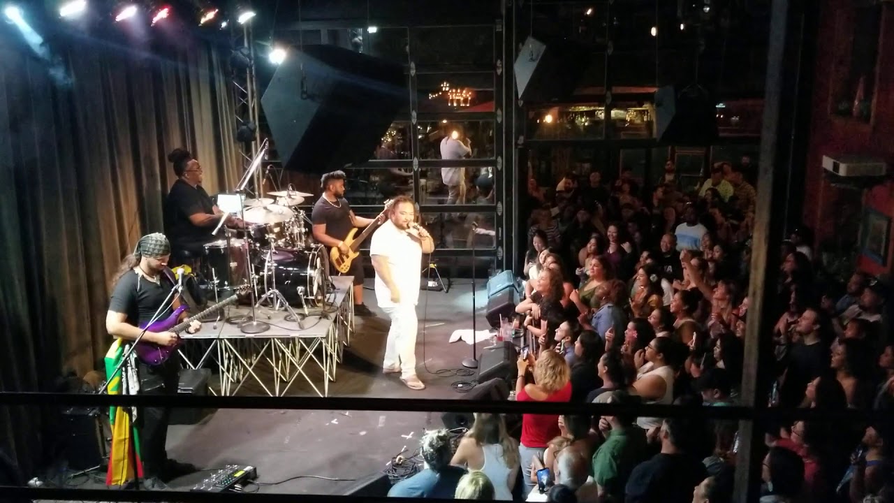 Spawnbreezie - Oh My Goodness (Live) - YouTube