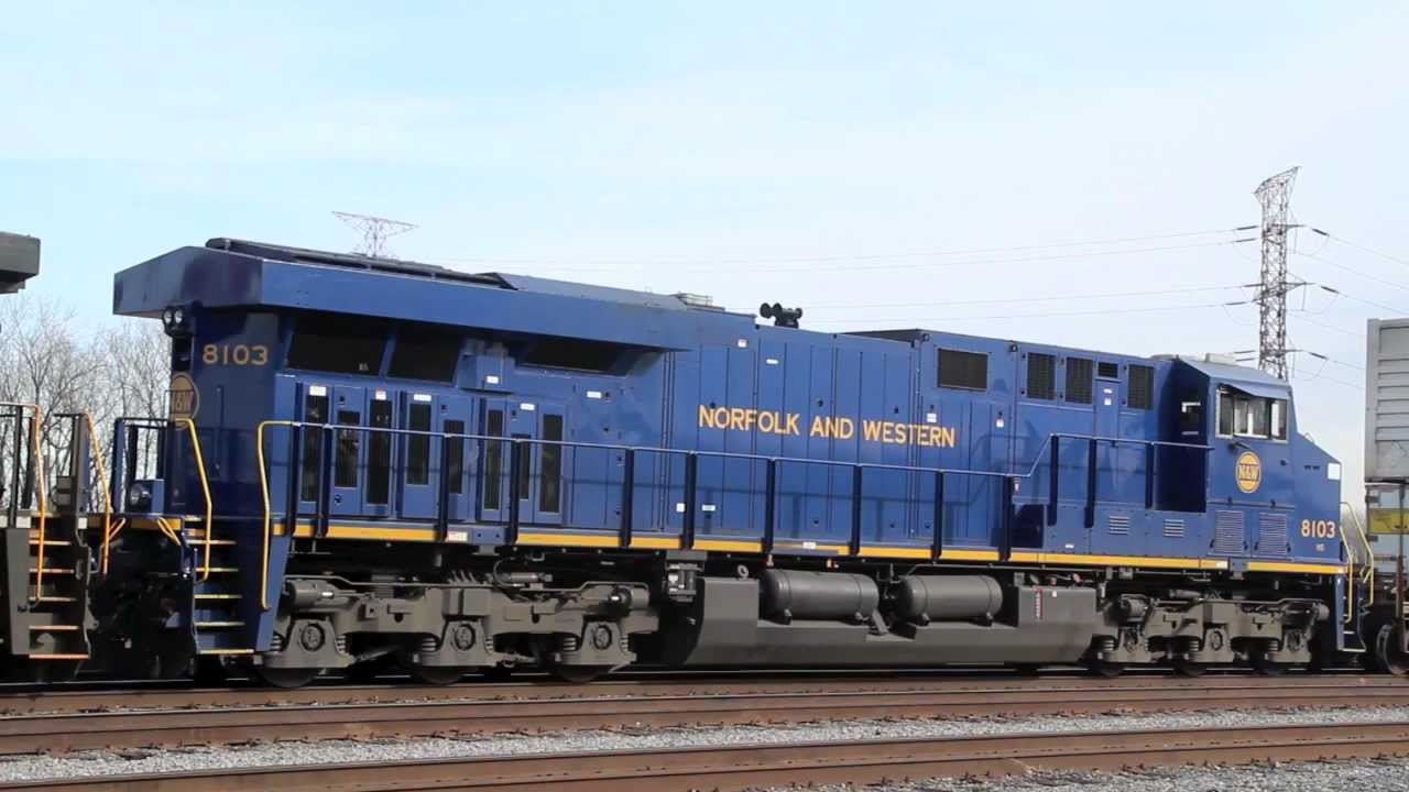 NS 8103 heads out of Colehour yard - YouTube