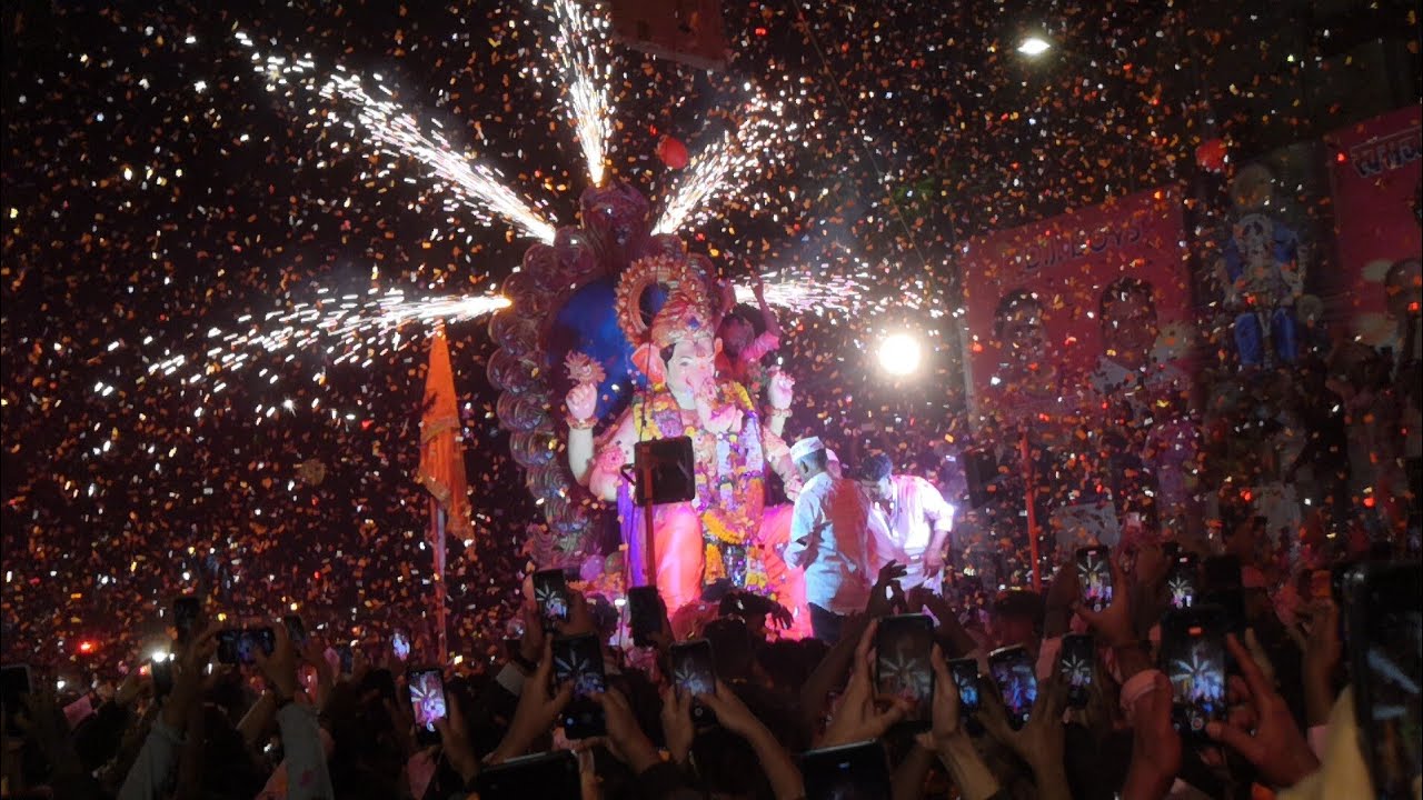 Charkop Cha Raja Grand Visarjan Aarti 2023 | Maghi Ganpati Visarjan ...