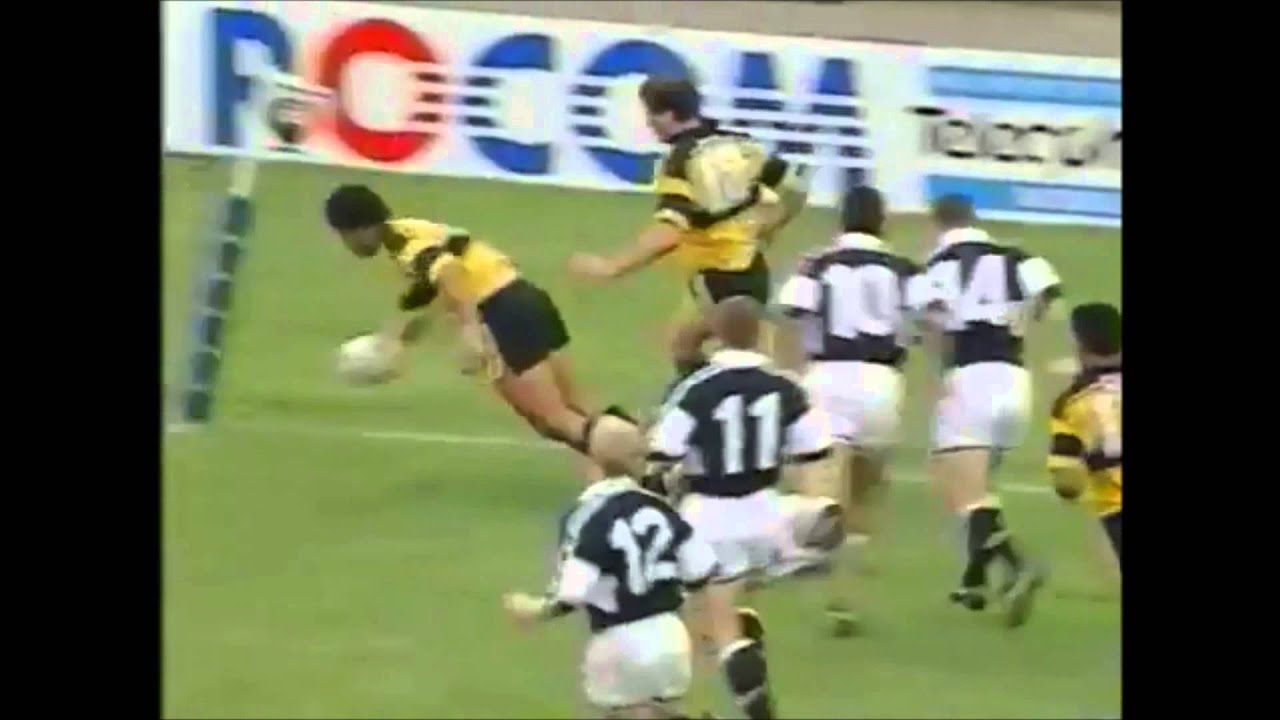 Young Tana Umaga with short hair for the Hurricanes 1996 - YouTube