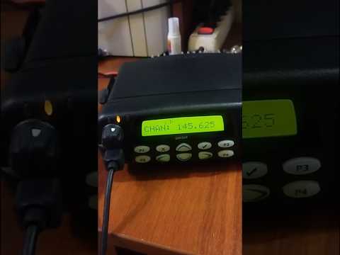 Motorola gm360 - YouTube