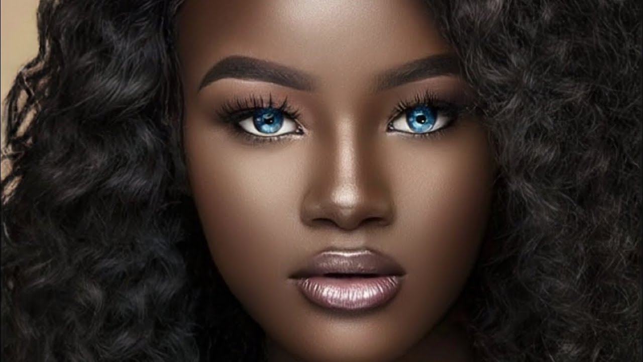 12 Most Beautiful Black Women Models Who Defied Conventional Beauty ...