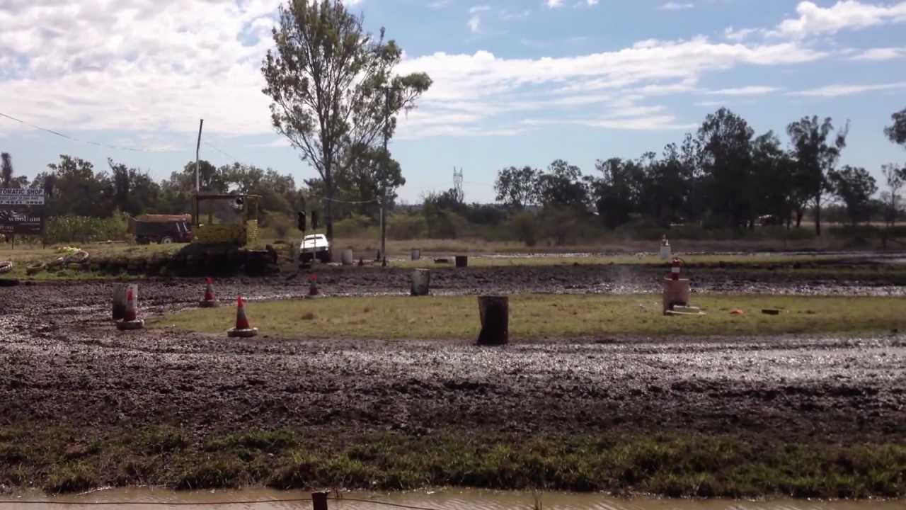 Mud racing Kabra 01/09/12 race 1 - YouTube