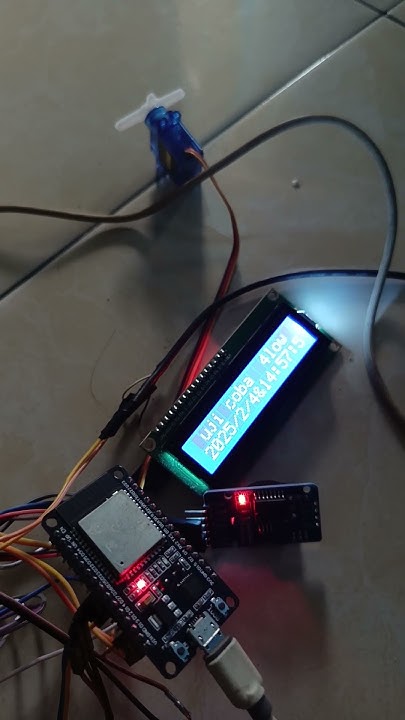 Servo + rtc #esp32project #esp32 #servo #rtc #arduinoproject - YouTube