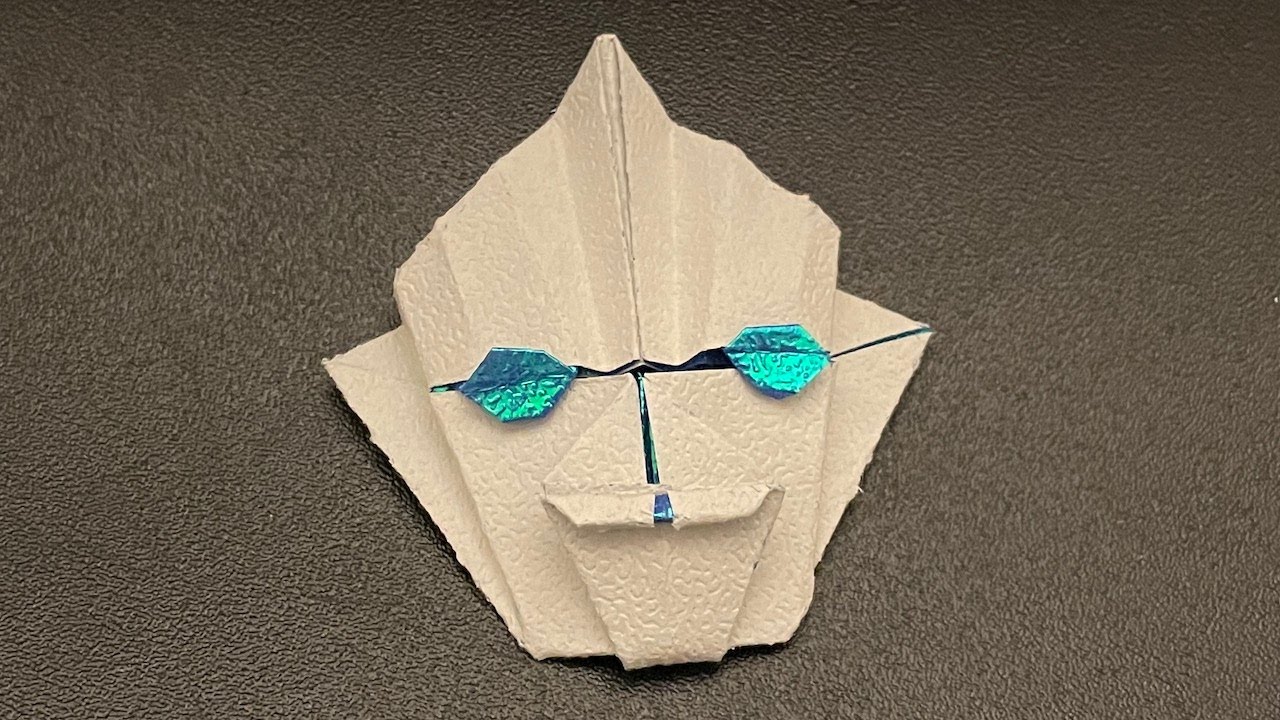 Origami Ultraman mask 折纸奥特曼面具 - YouTube