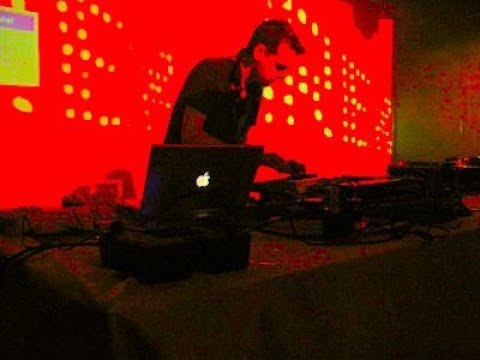 The Prodigy 👱‍♀️ Girls (Rex The Dog Remix) 2004 @breakbeatologia - YouTube
