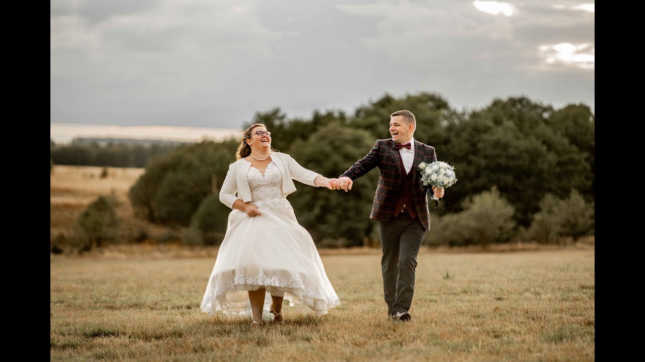 Réka & Csaba Wedding Highlights - YouTube