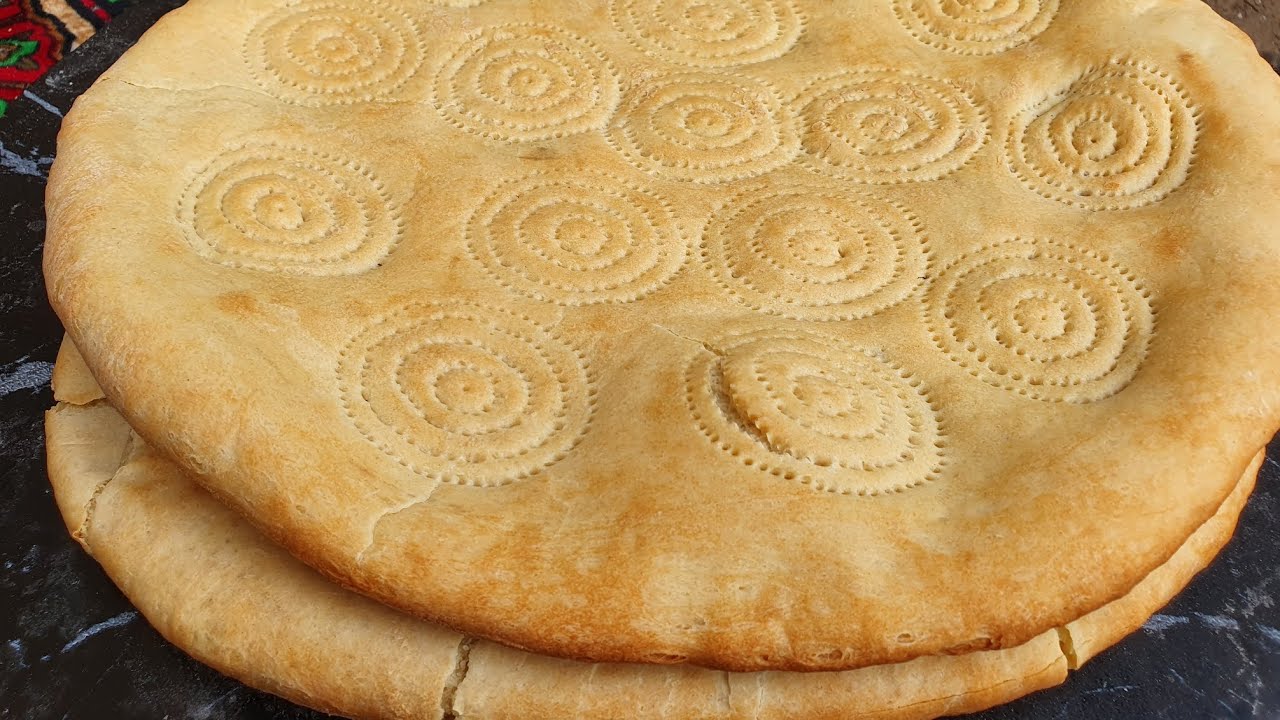 HOW TO MAKE UZBEK BREAD IN STONE OVEN🥖Taş Fırında Özbek Ekmeği Nasıl ...