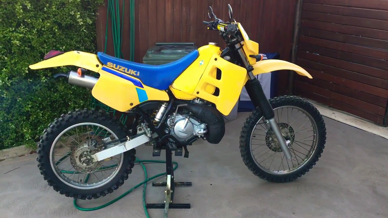 TS200R Suzuki 1990 finished - YouTube