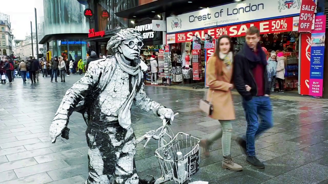 Amazing Video/Living Human Statue on Bike/ London - YouTube