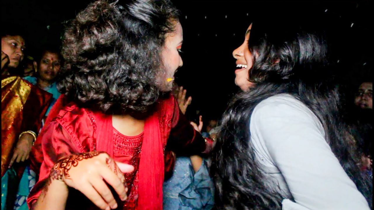 Hindu Bor Boron Dance - YouTube