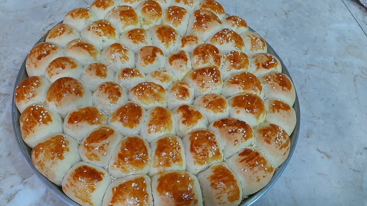 Honey Comb Bread/ Khaliat #Short video - YouTube