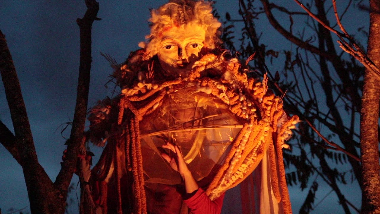 Leonora's World - Trailer - YouTube