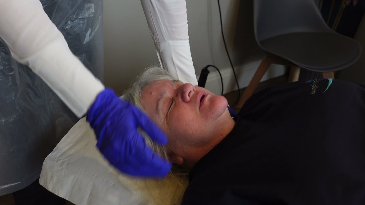Full Body Chiropractic Adjustment Asmr Cracking Chiropractor Head