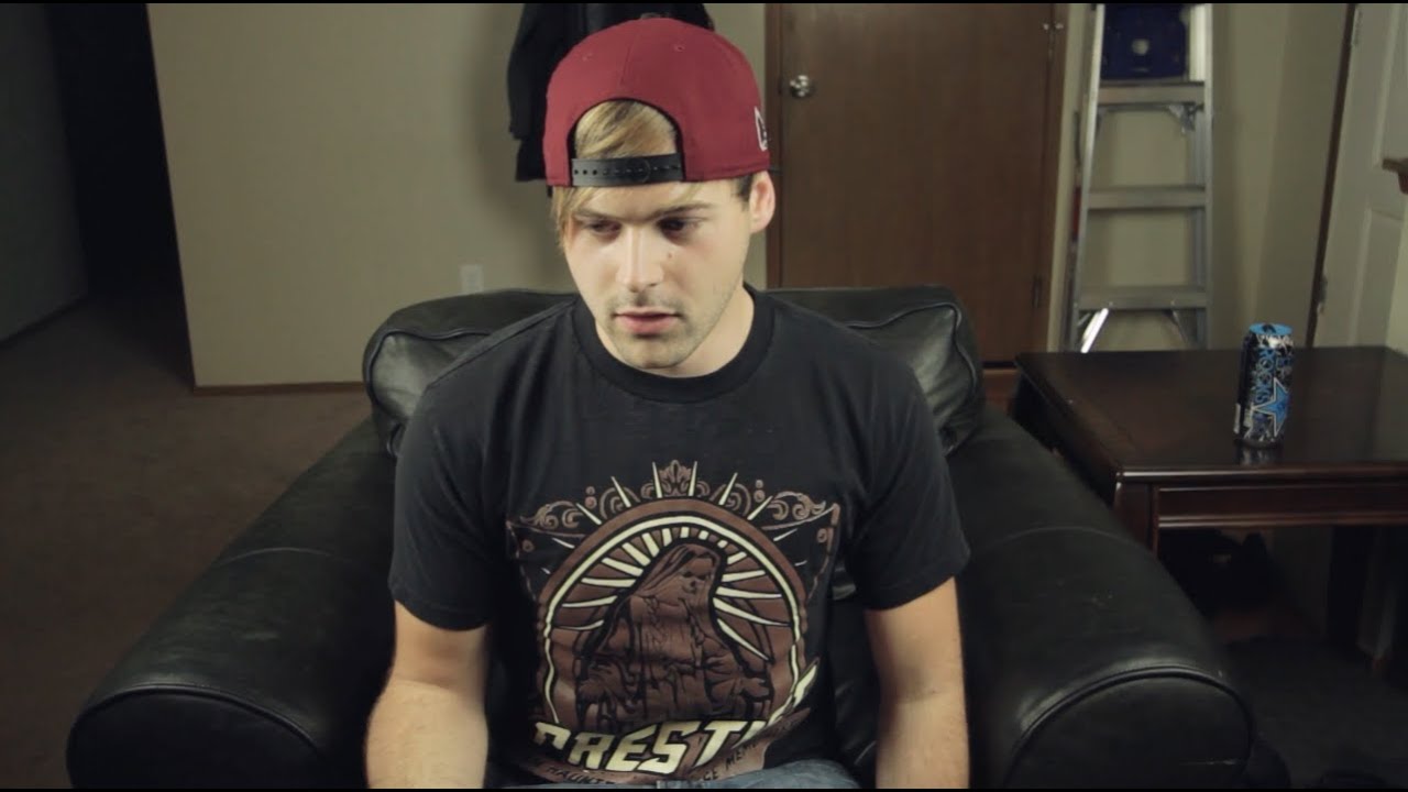 How To Scream: Low Growls (False Chord) - YouTube