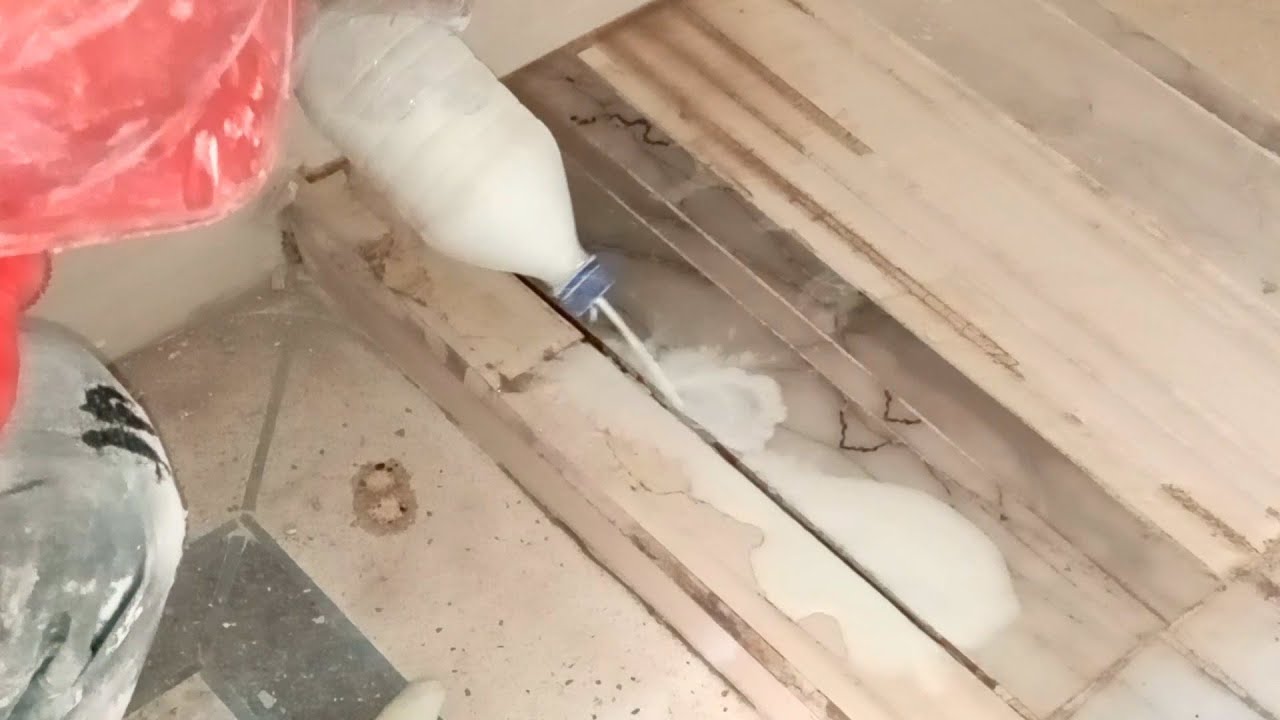 An incredibly correct way to inject a ceramic tile blank from below ...