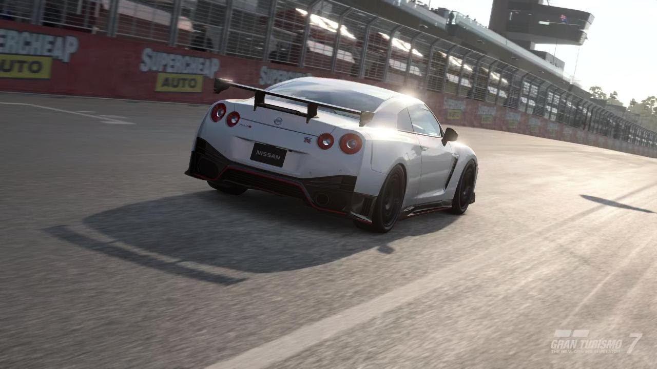 Nissan GTR at Mount Panamara - YouTube