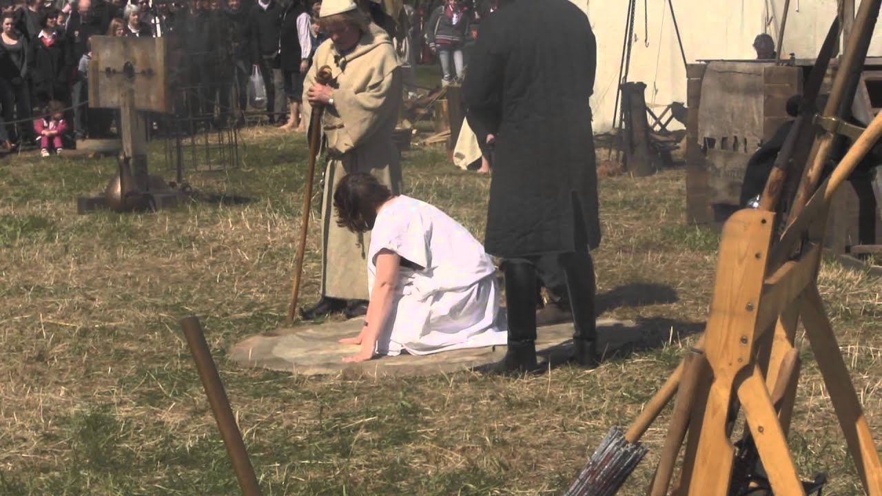 Hexenprozess und Hexenprobe in Venne - YouTube