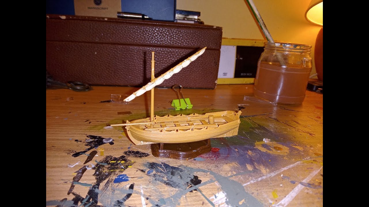 Zvezda - 1/72 - Medieval Life Boat - Model Building Video - YouTube