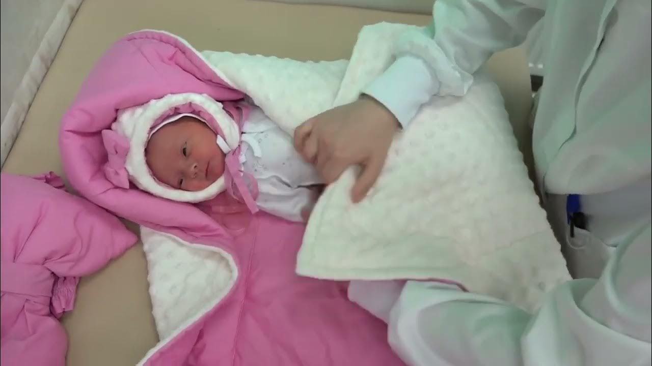 Выписка с роддома - YouTube