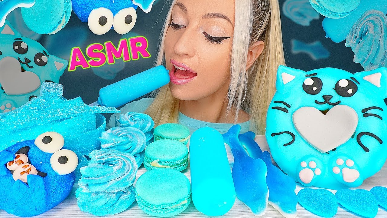 ASMR EATING BLUE FOOD, ICE CREAM, GUMMY CANDY, MACAROONS, CAKE, 컬러 먹방 ...