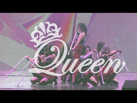 211225 TWICE 4TH WORLD TOUR ‘Ⅲ’ 트와이스 콘서트 Queen MOMO fancam  모모 직캠