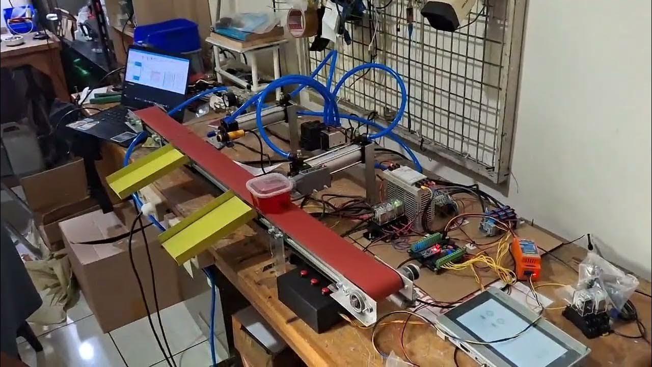 Test sensor conveyor mini plc outseal - YouTube