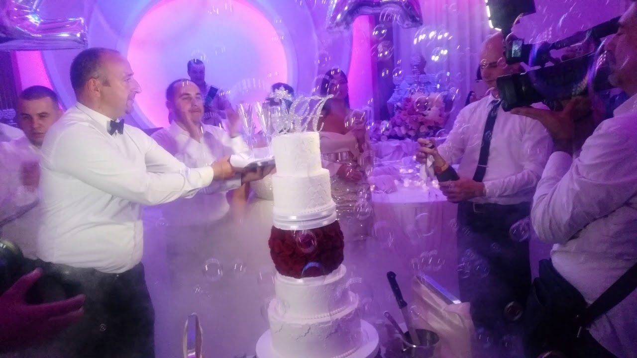 Mladenacka Torta Sampanjac Baloncici I Podni Dim Youtube