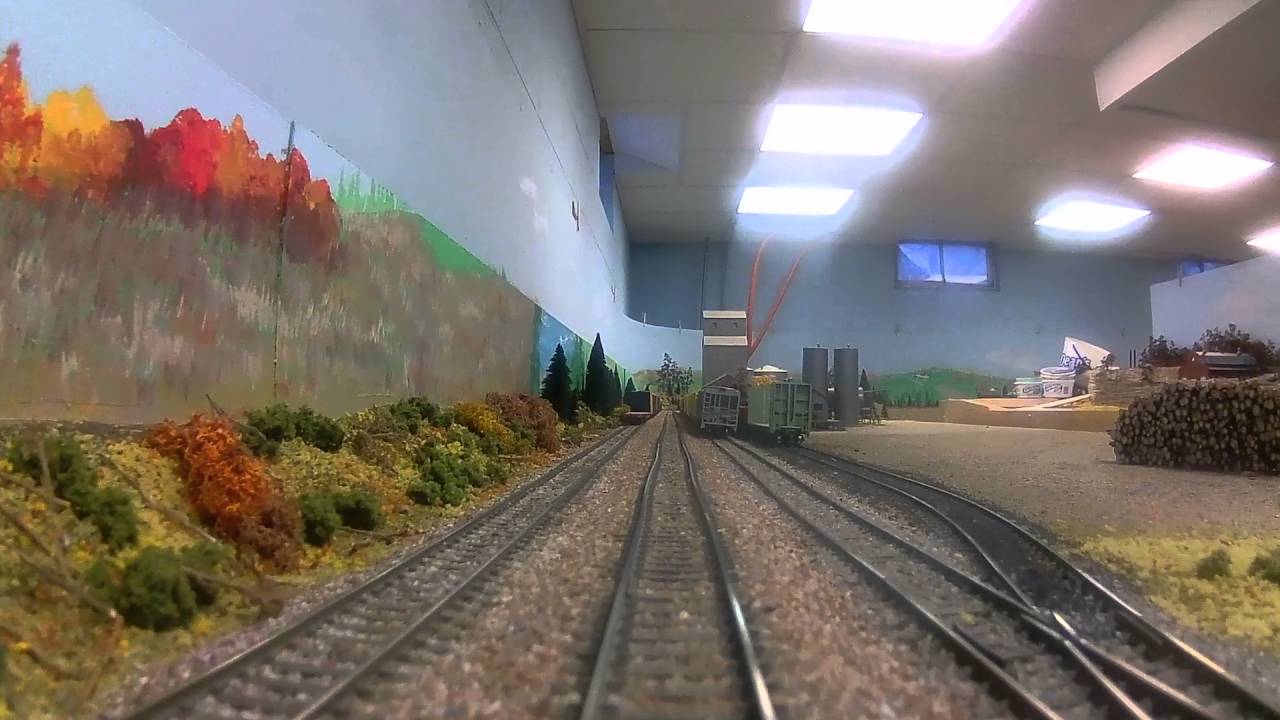 Scott Anderson's HO scale C&NW layout #2 - YouTube