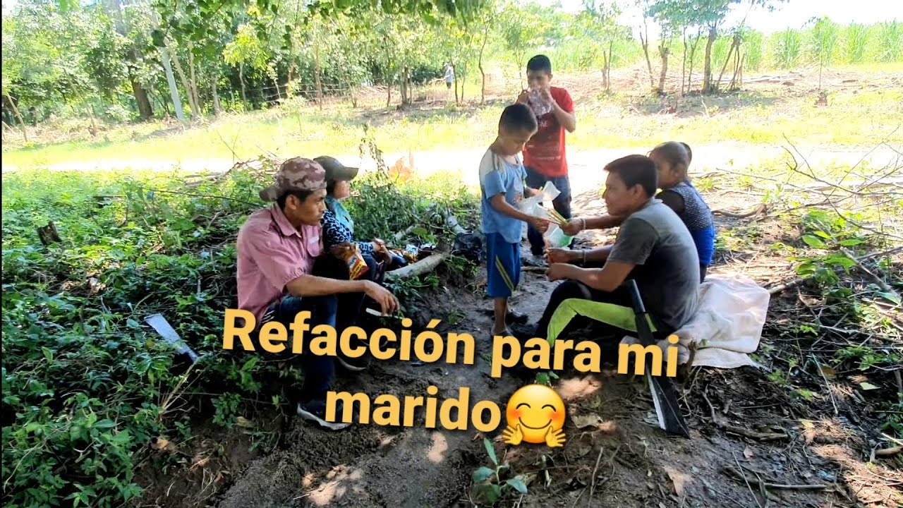 Le llevamos refacción a mi marido a su trabajo. esta mas responsable ...