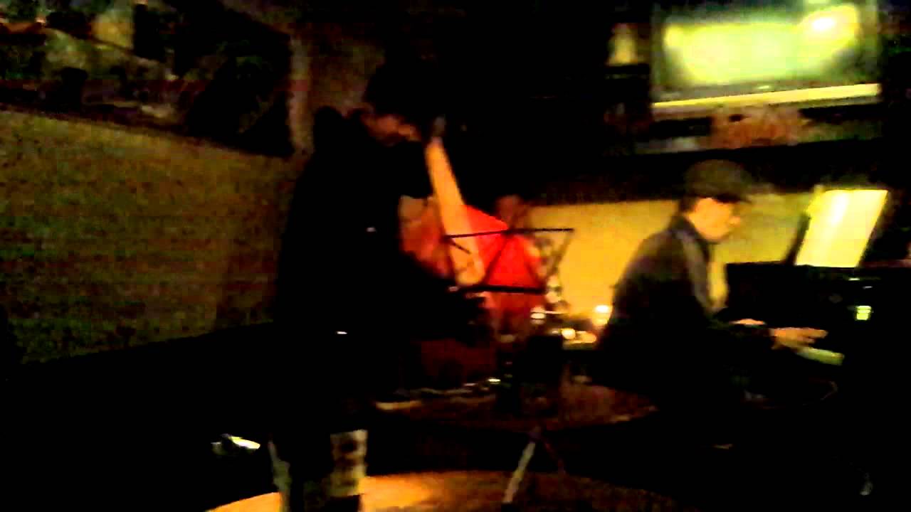 Jazz Spot Intro Jam Session Part 1 - YouTube