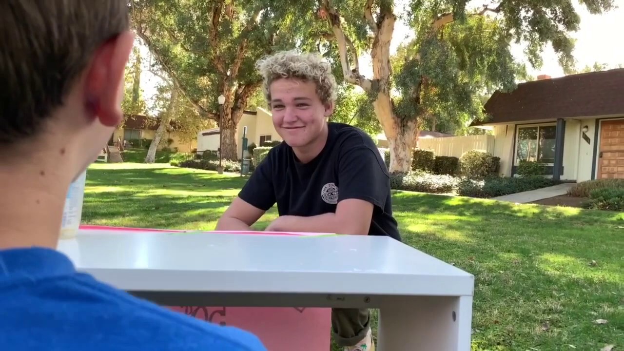 Sign Language "The Duck Song" - YouTube