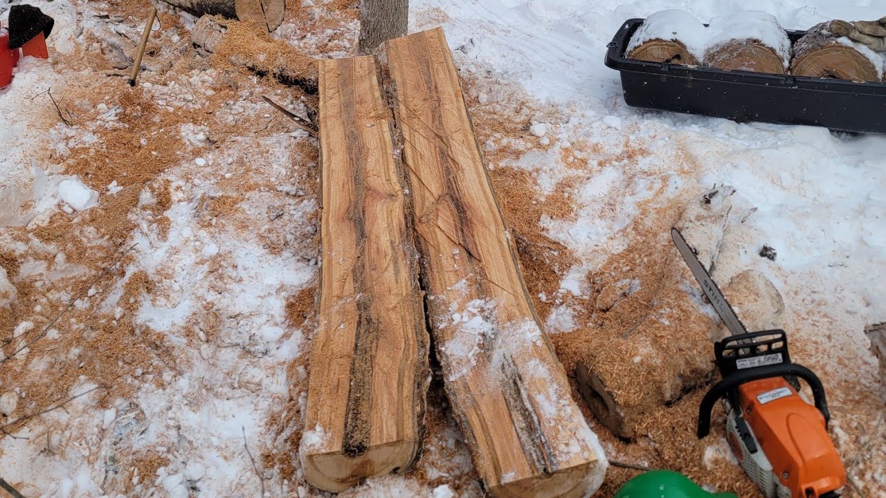 Ripping Cherry Logs - YouTube