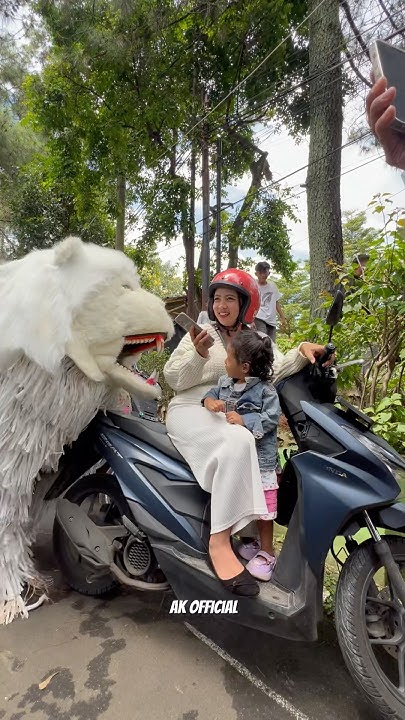 Mamah Muda Cantik Kena Gigit Can Macanan!!! - YouTube