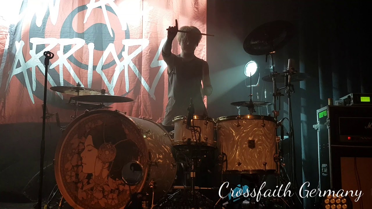 Crossfaith/Tatsuya - Drum Solo (Live in Stuttgart, Germany 2018) - YouTube