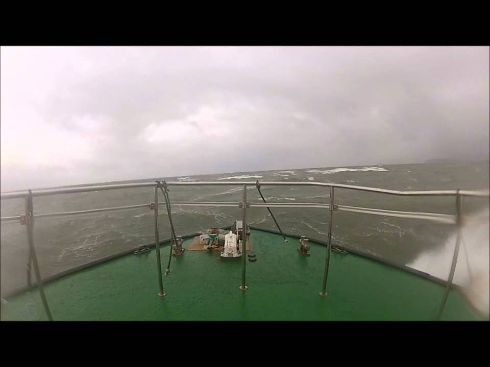 16 06 12 breaking wave over the bow no music - YouTube