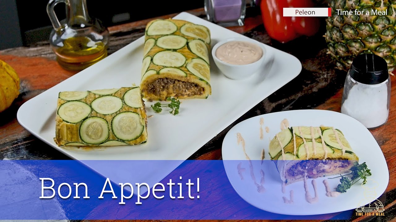 Zucchini roulade with beef meat, cheddar and pepper stuffing - YouTube