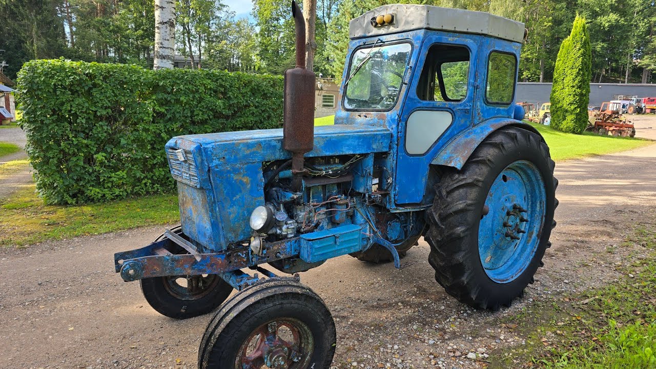 Tractor T-40M walkaround and test drive - YouTube
