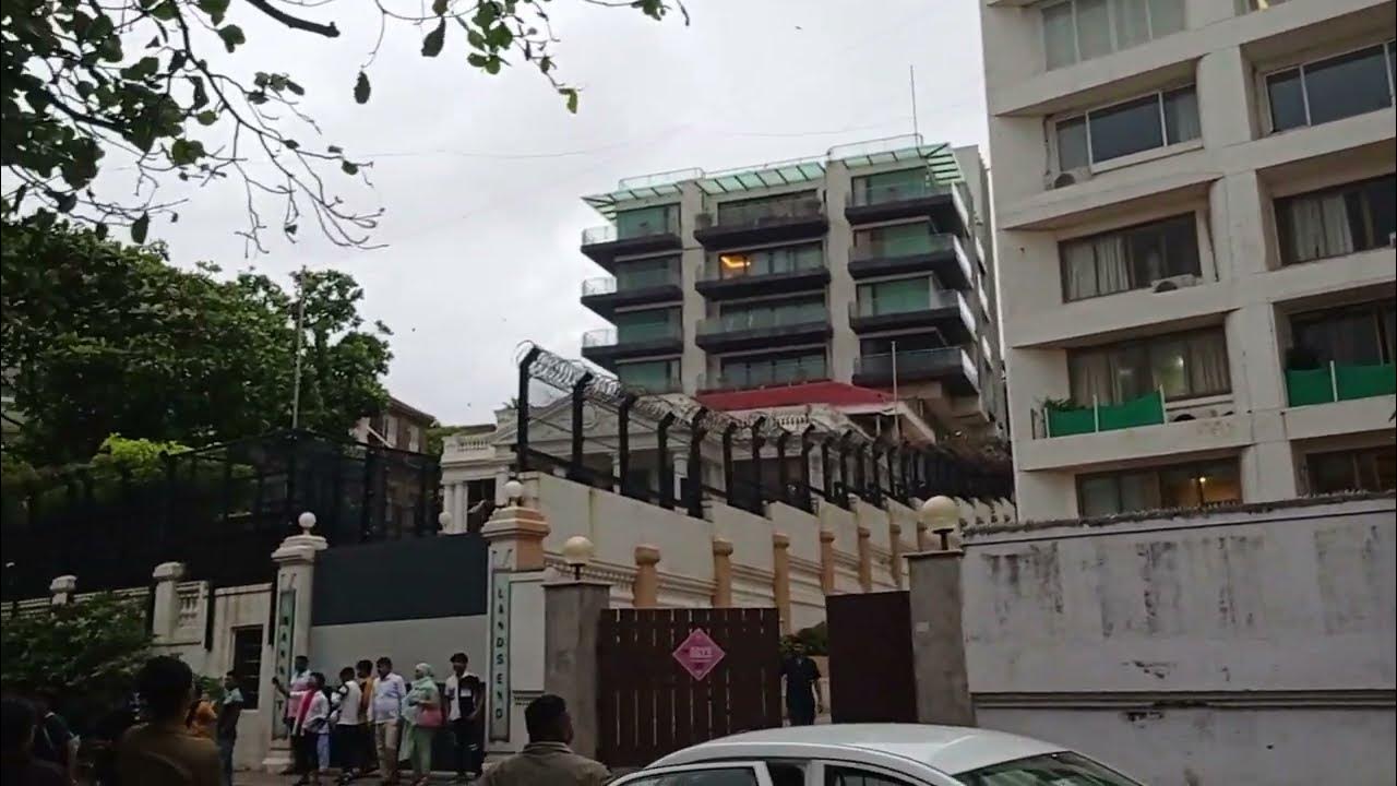 Shahrukh Khan Ka Ghar, Detailed Video - YouTube