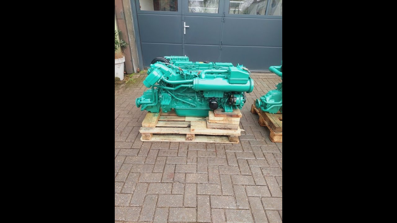 Volvo Penta TAMD41 b (2x) - YouTube