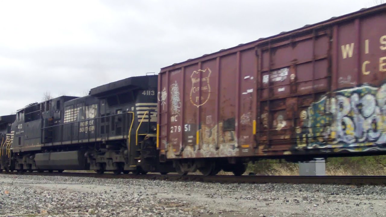 NS 120 @ LOGANSPORT, IN 11 15 20 NS 9431 NS 4113 - YouTube