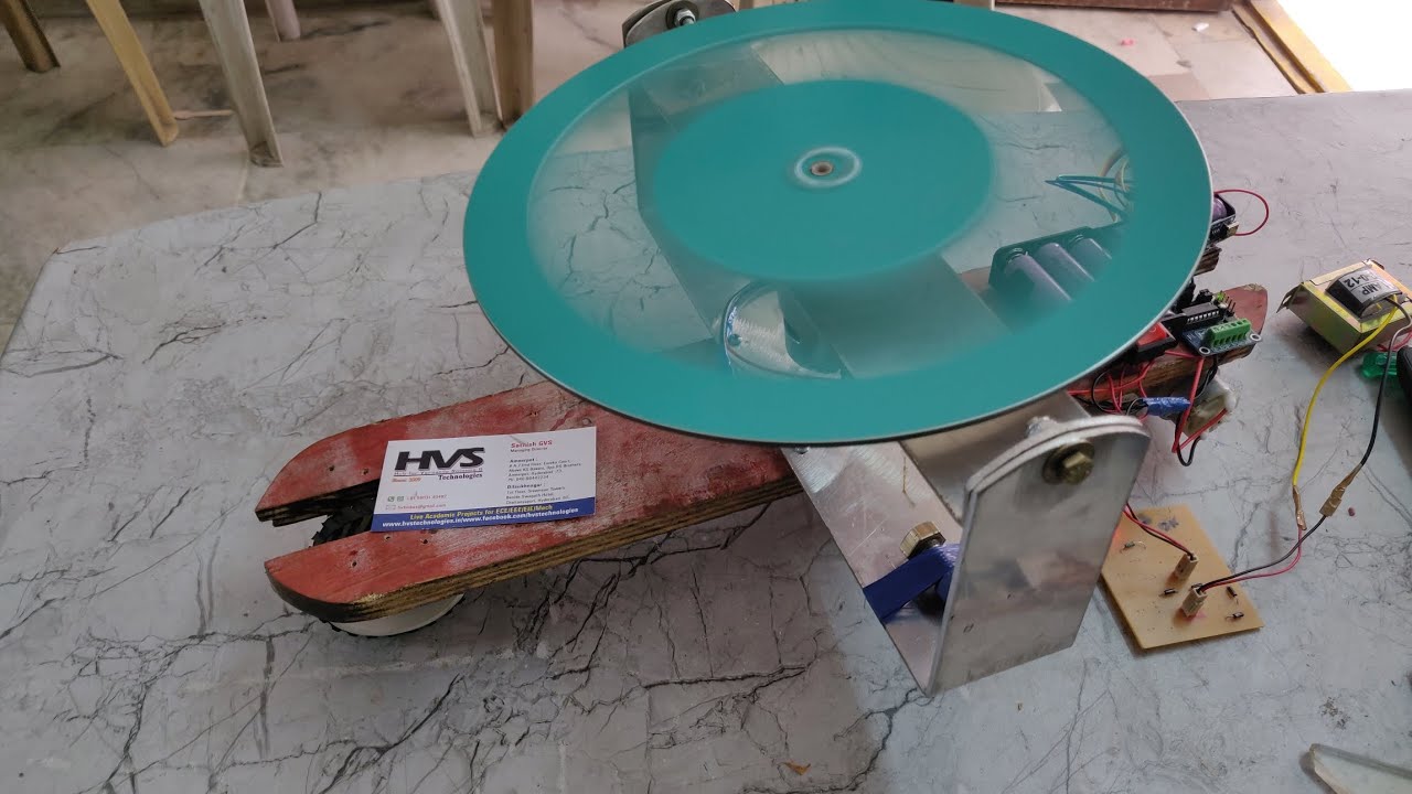 Self balancing bike using gyro mechanism - YouTube