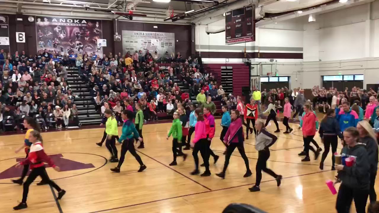 Coon Rapids Dance Team 9/29/18 - YouTube