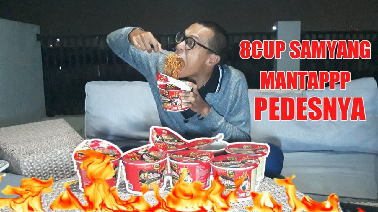SAMBER GLEDEK!! MUKBANG 8 CUP SAMYANG BULDAK - YouTube