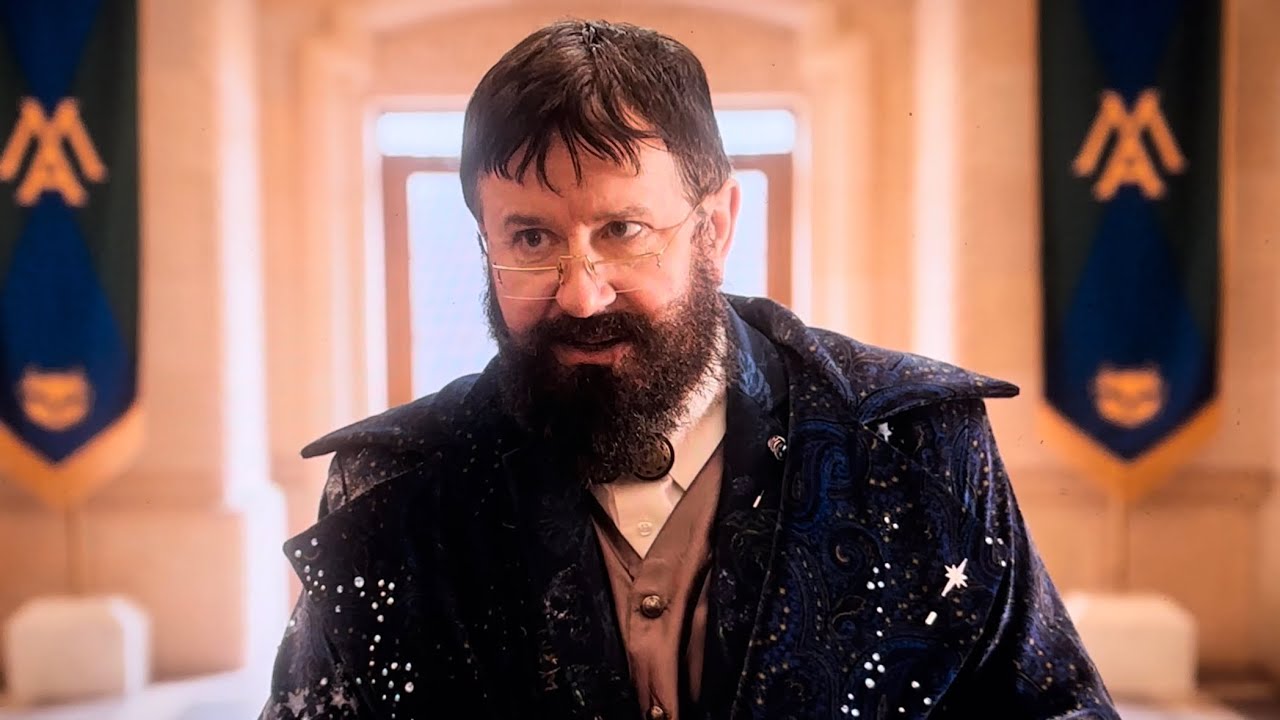 Disney Descendants | Merlin 🧙‍♂️ - YouTube