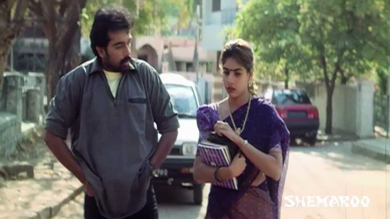 Deyyam Movie Scenes - JD Chakravarthy flirting with Maheswari - Ram ...