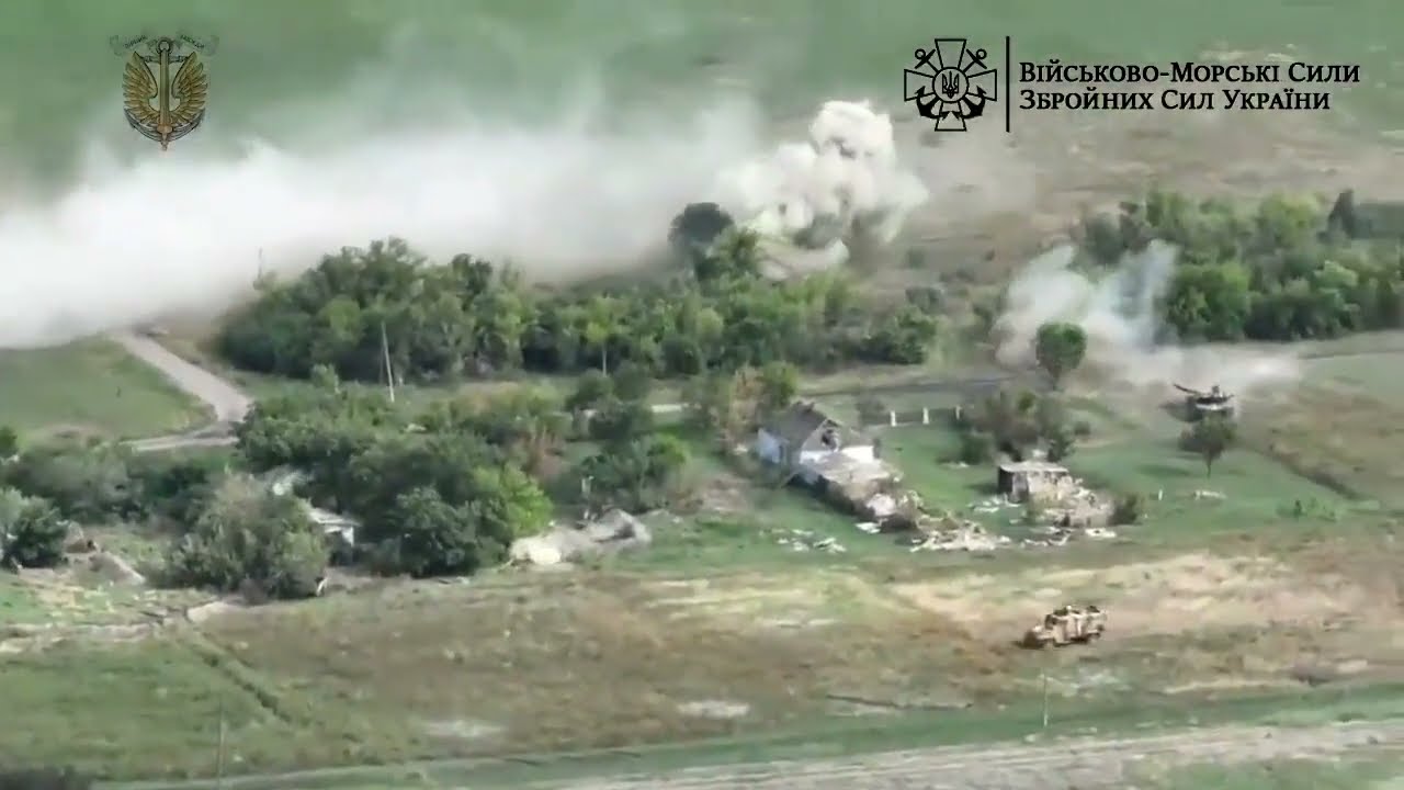 Ukrainian tank and BMC Kirpi MRAP in action at Kostromka, Kherson ...