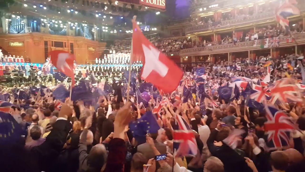 Last Night of the Proms 2017 EU Flags - YouTube