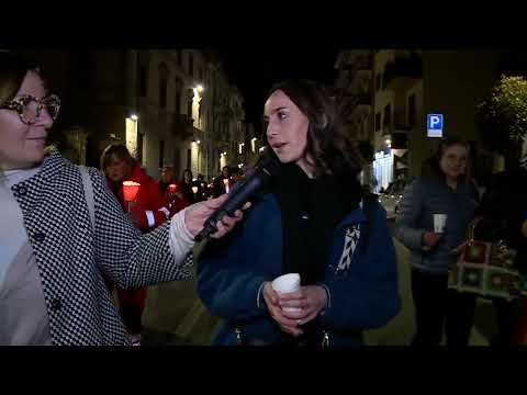 Tante luci per ricordare Sara e Brunetta e dire no alla violenza contro le donne