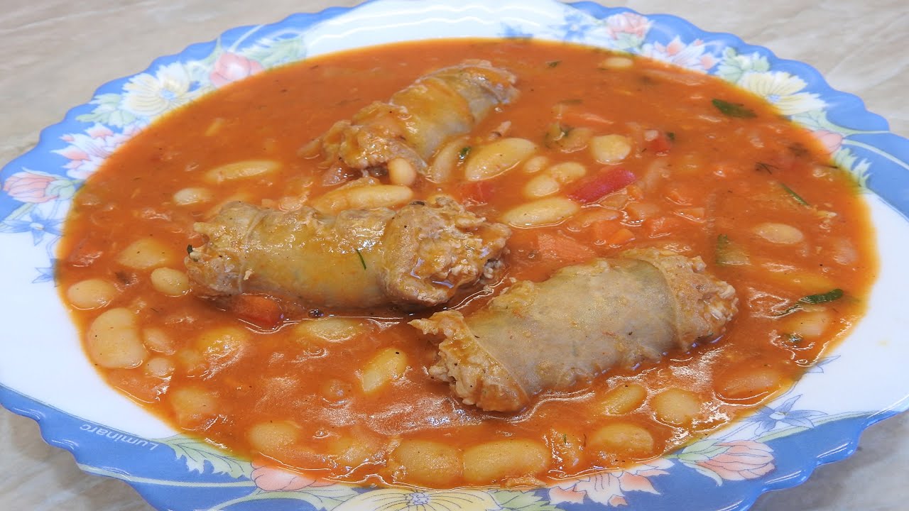 Fasole cu carnati reteta iahnie cu afumatura - YouTube